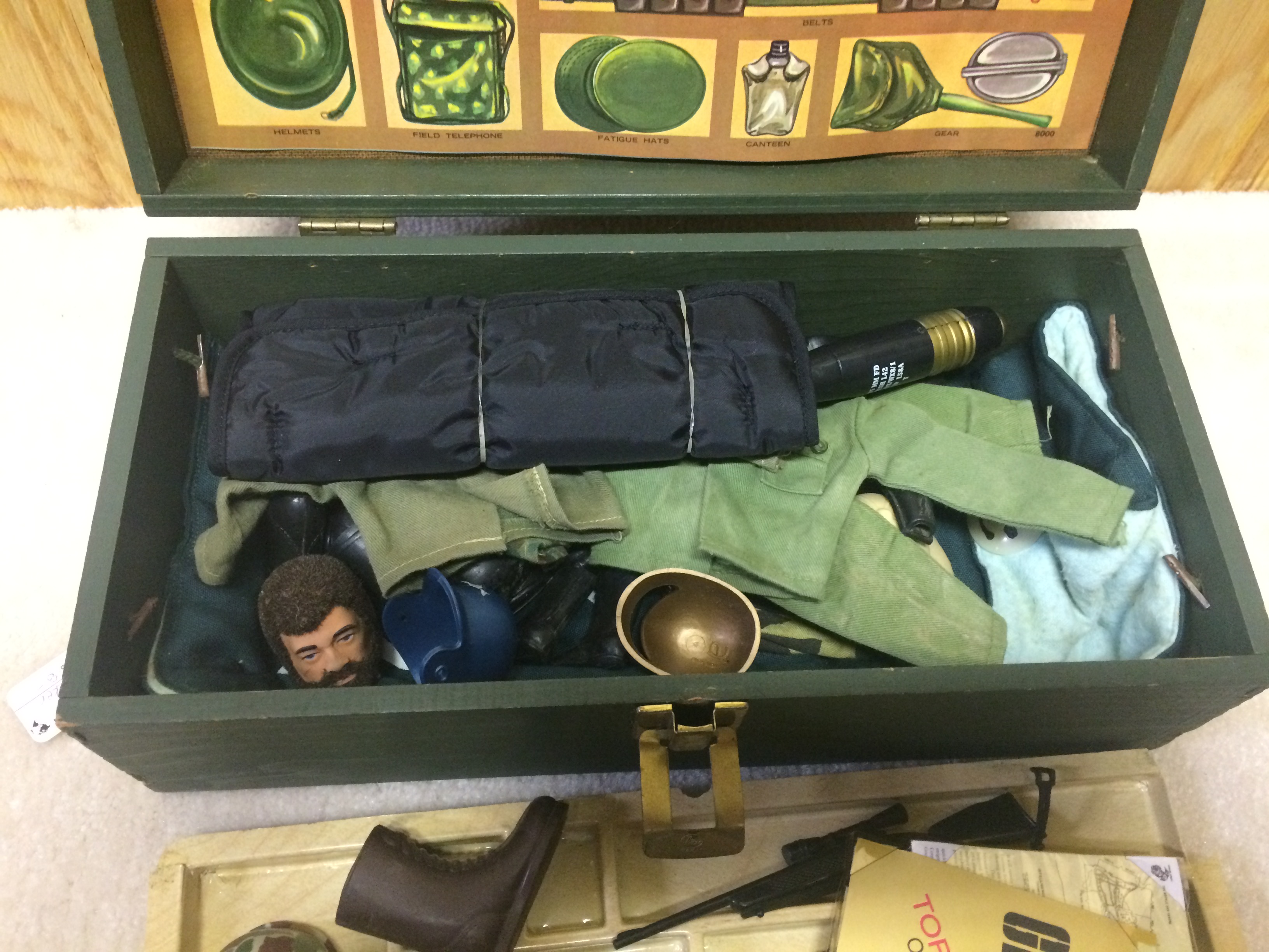 VINTAGE 1964 GI JOE ARMY SOLDIER, FOOT LOCKER, & ACCESSORIES LOT