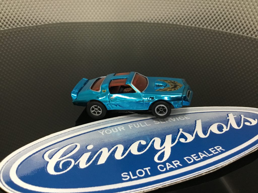 Autoworld BLUE CHROME TRANS AM HO SLOT CAR. NEW