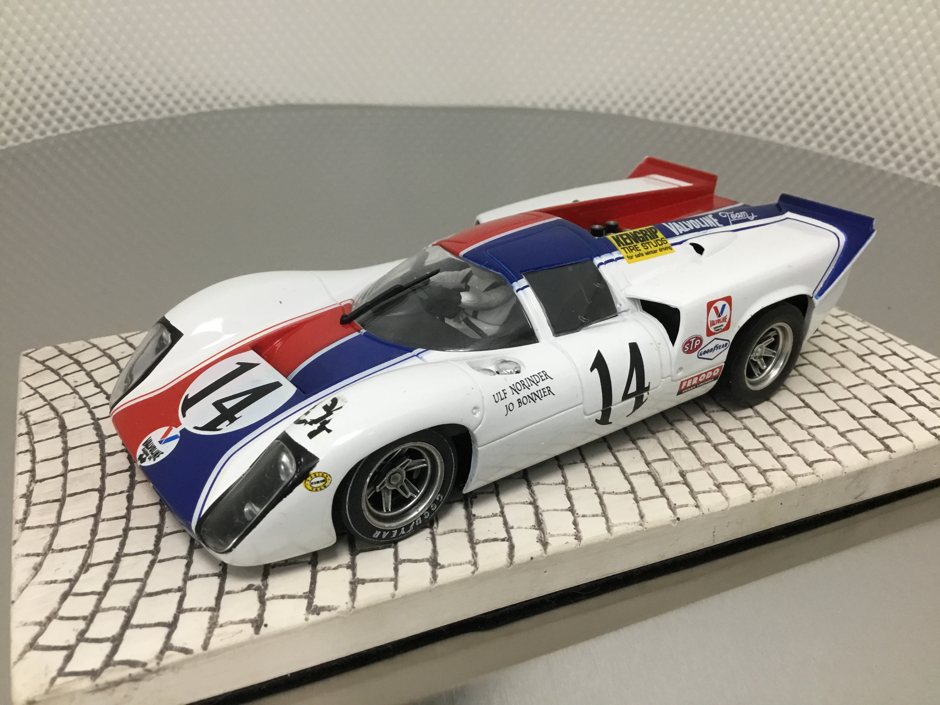 Fly Lola T70 Red White Blue Used