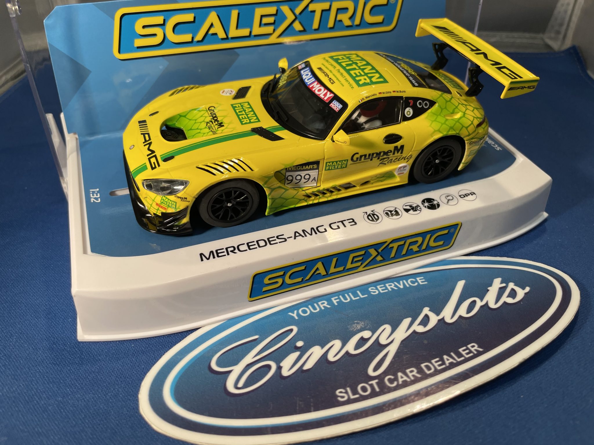 Scalextric C4075 Mercedes AMG GT3 Bathhurst.