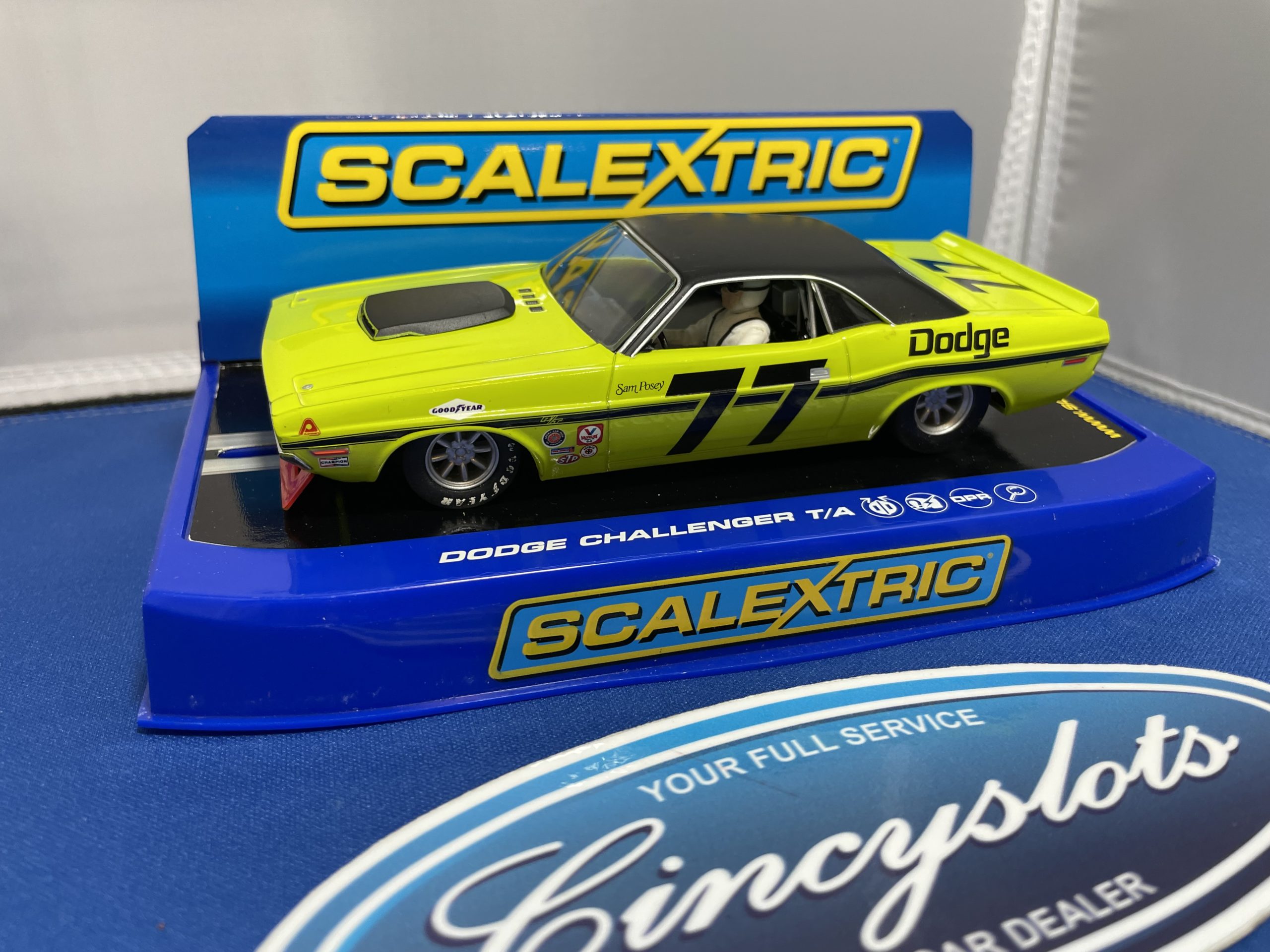 Scalextric USED Dodge Challenger #77