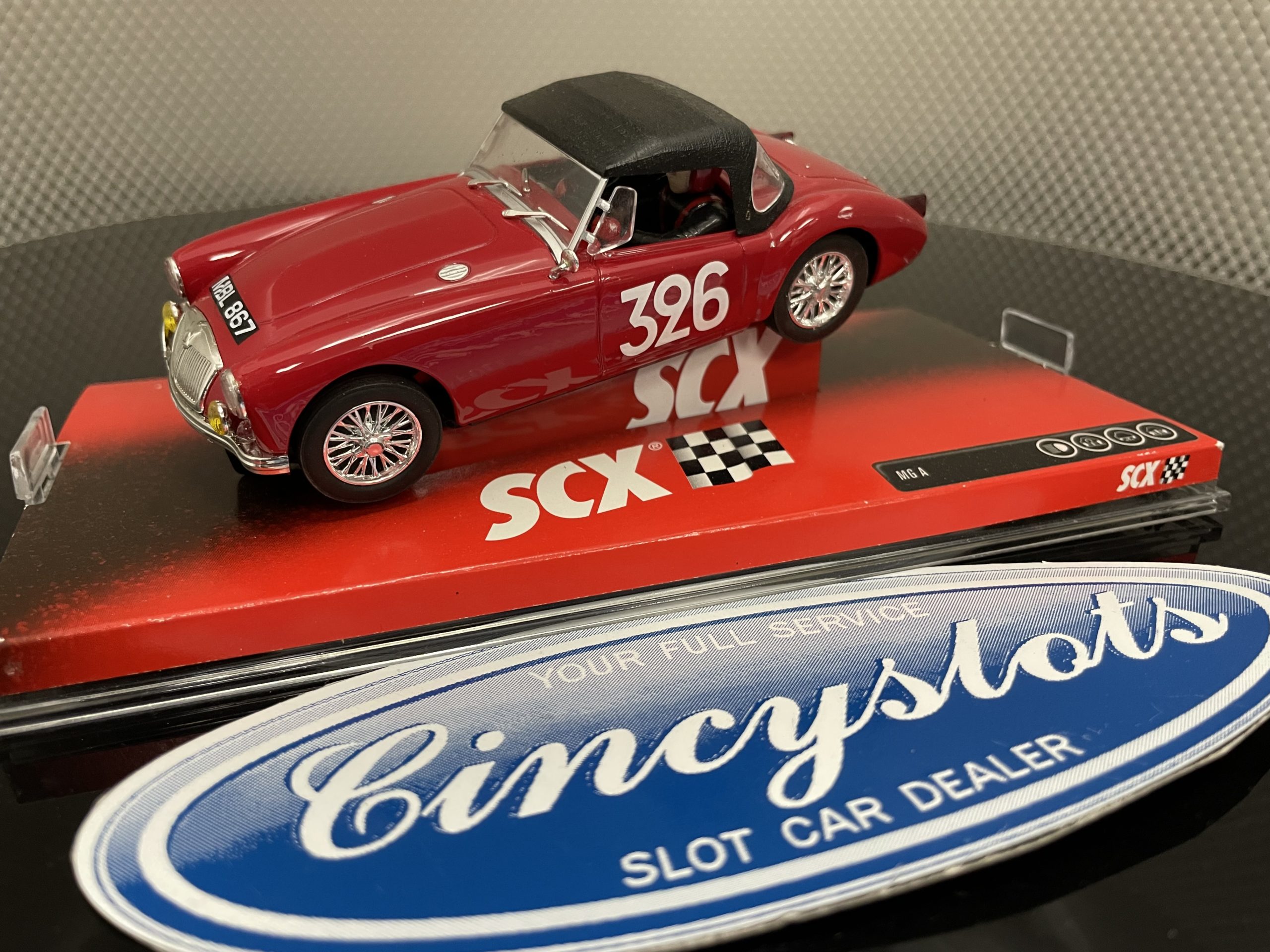 SCX A10039X300 MG A, 1/32 Slot Car.