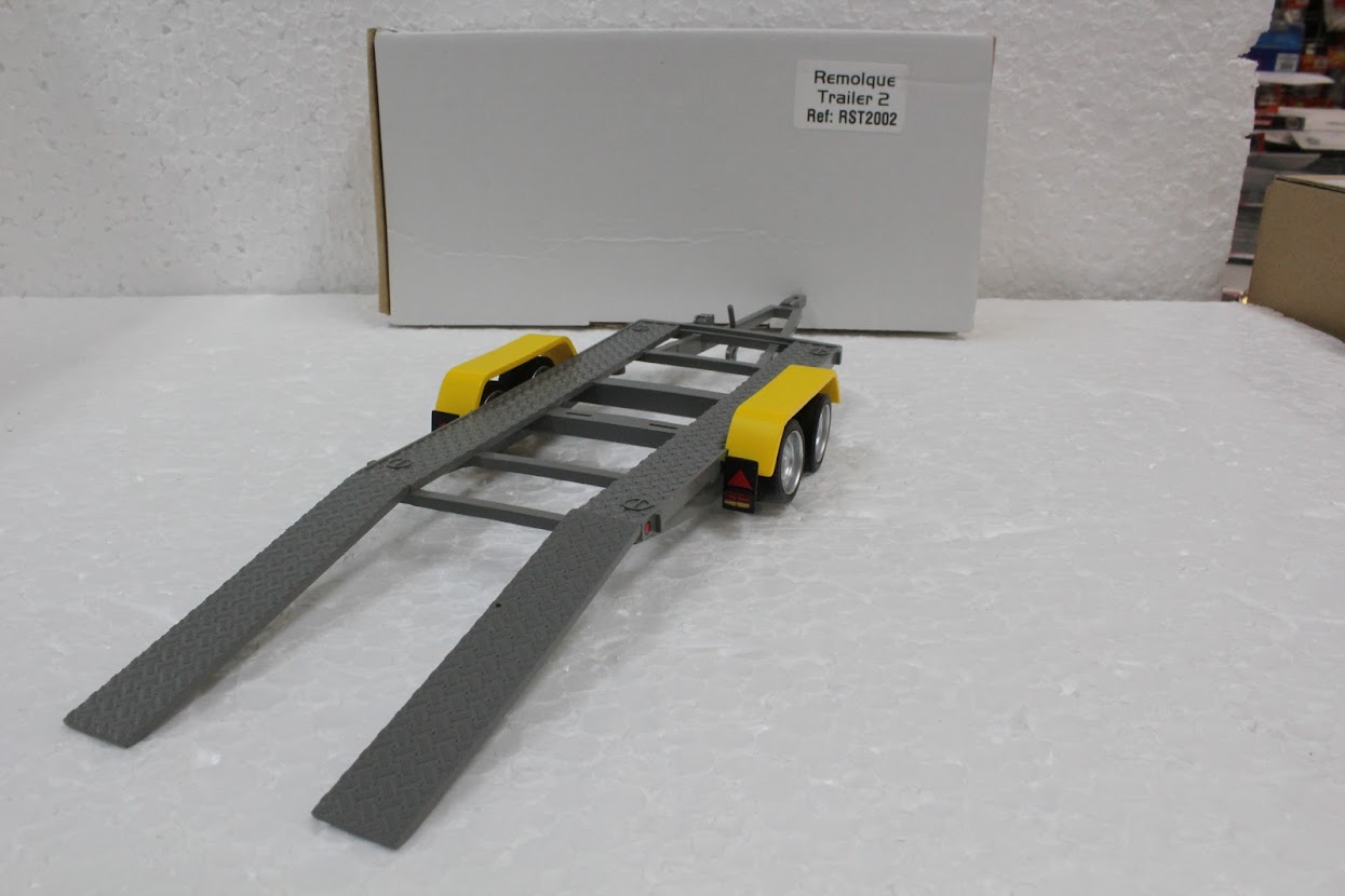Avant Slot RSV2002 Trailer with Yellow Fenders 1/32 Slot Car.