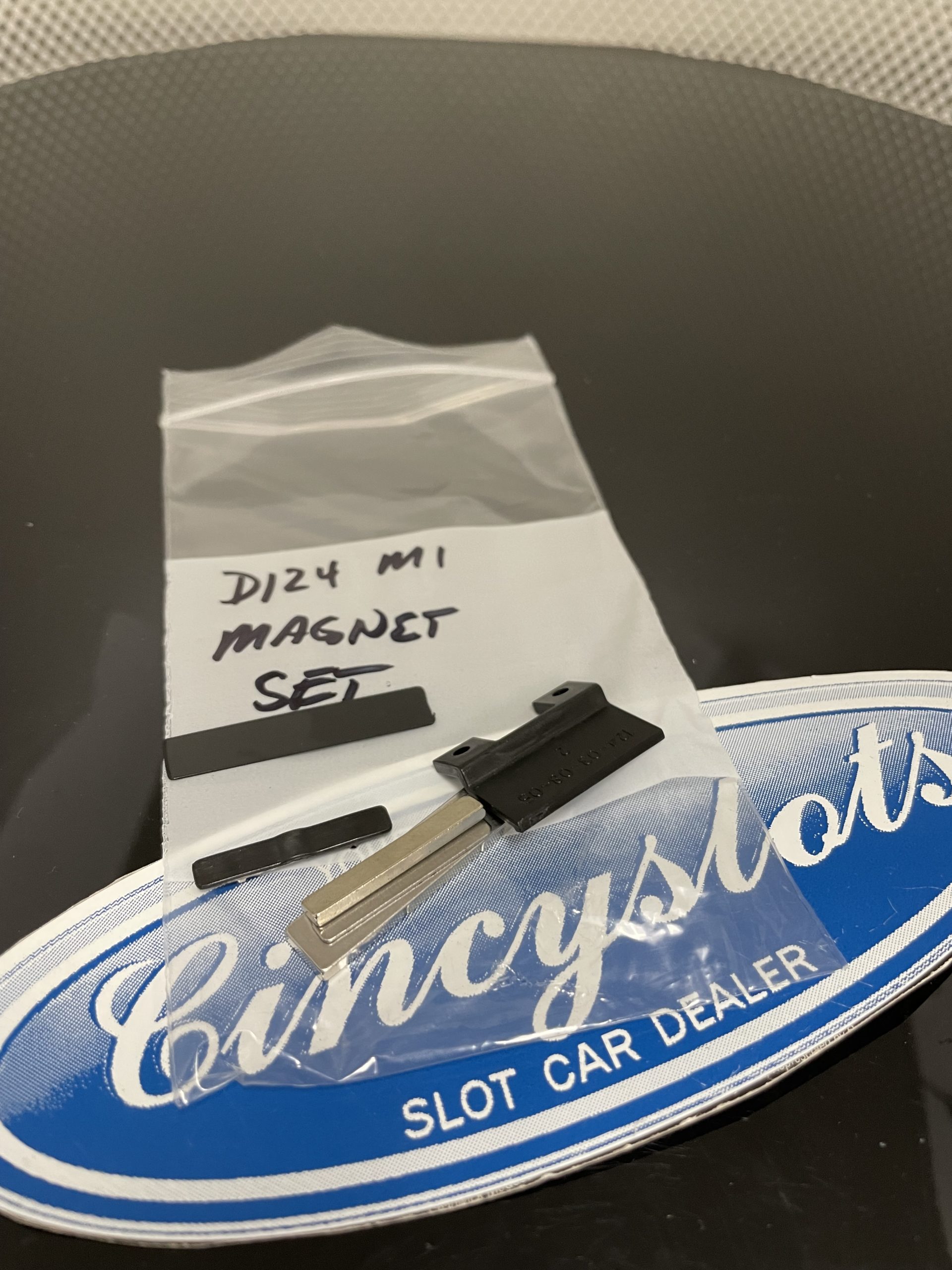 Carrera BMW M1 Magnet Set Front/Rear 1/24.