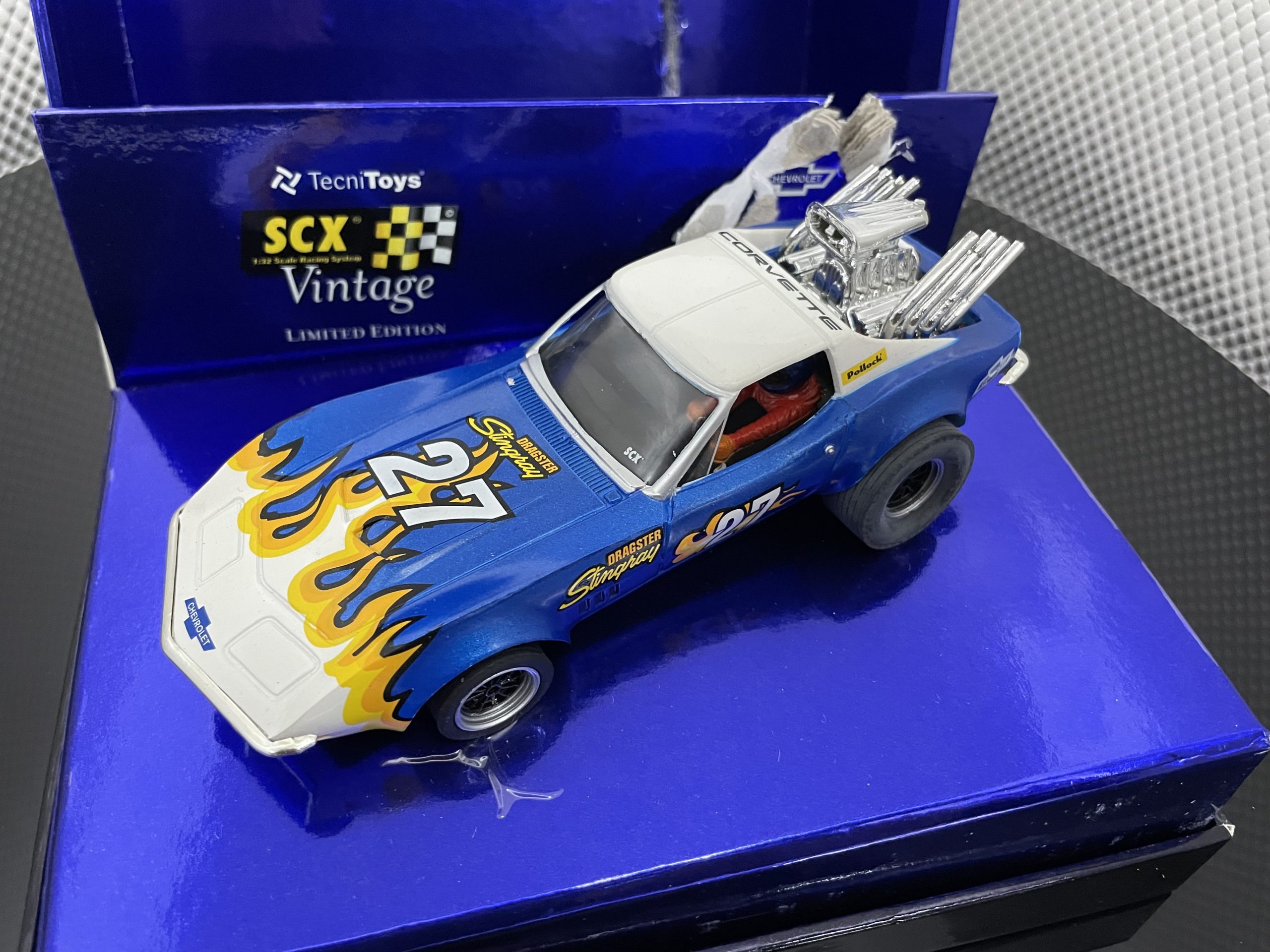 SCX 61180 Vintage Corvette Stingray 1/32 Slot Car.