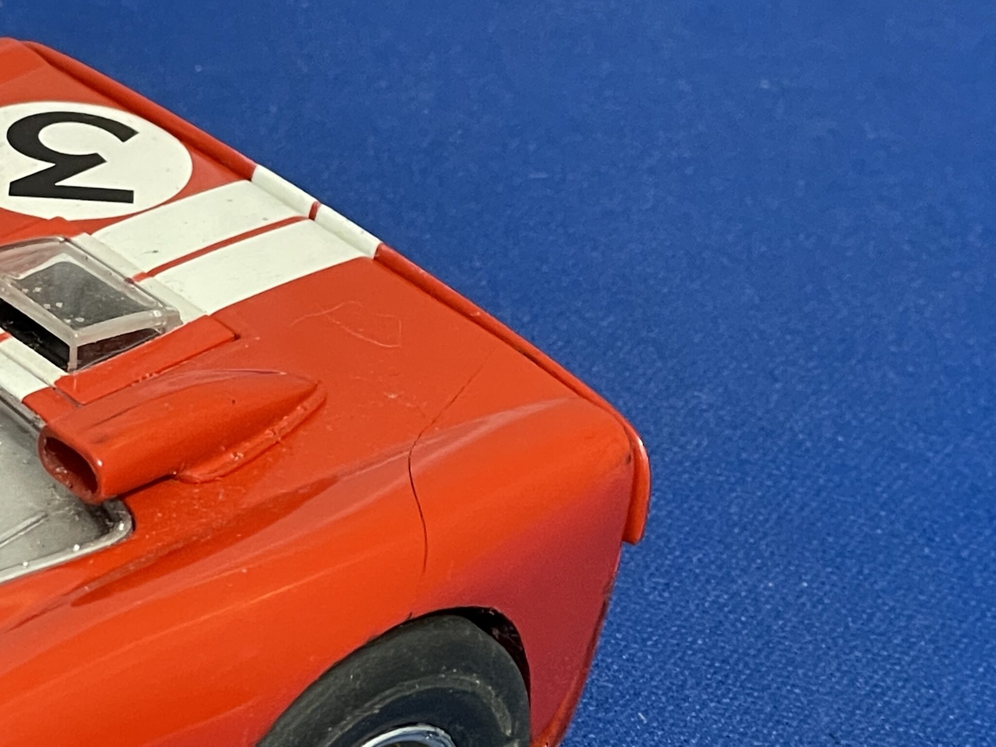 Carrera D124 23736 Ford GT40 ROUGH.