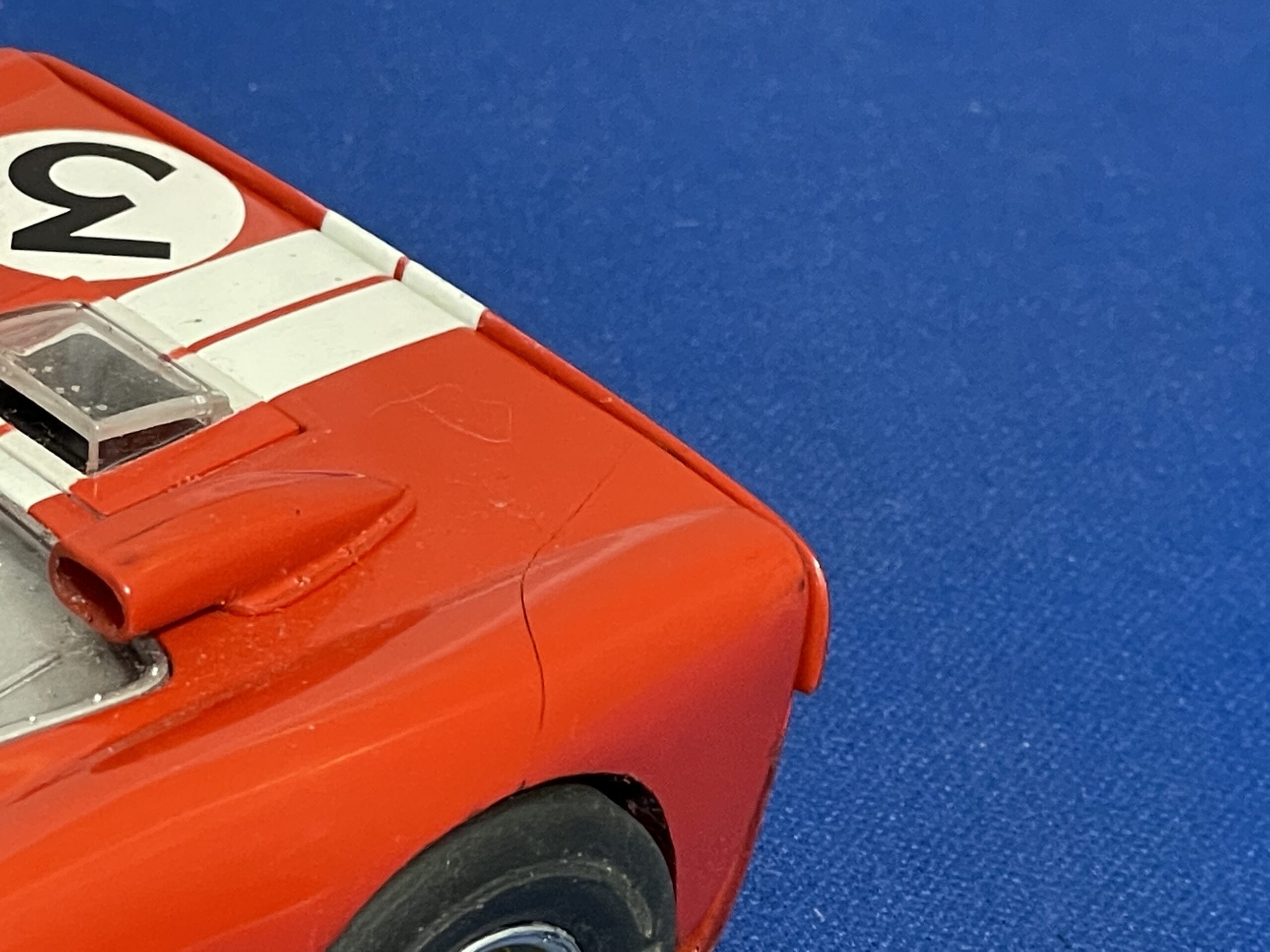 Carrera D124 23736 Ford GT40 ROUGH.