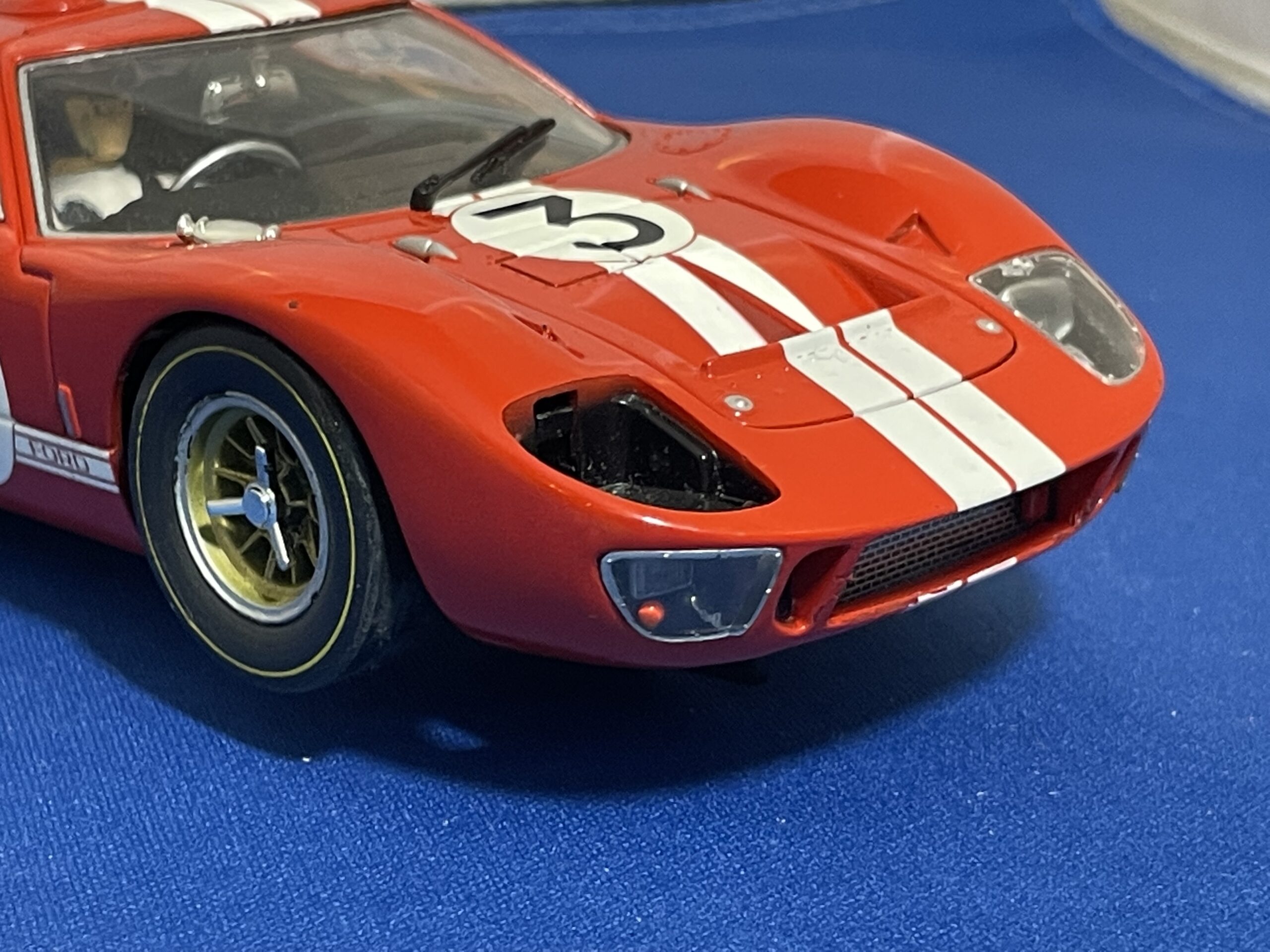 Carrera D124 23736 Ford GT40 ROUGH.