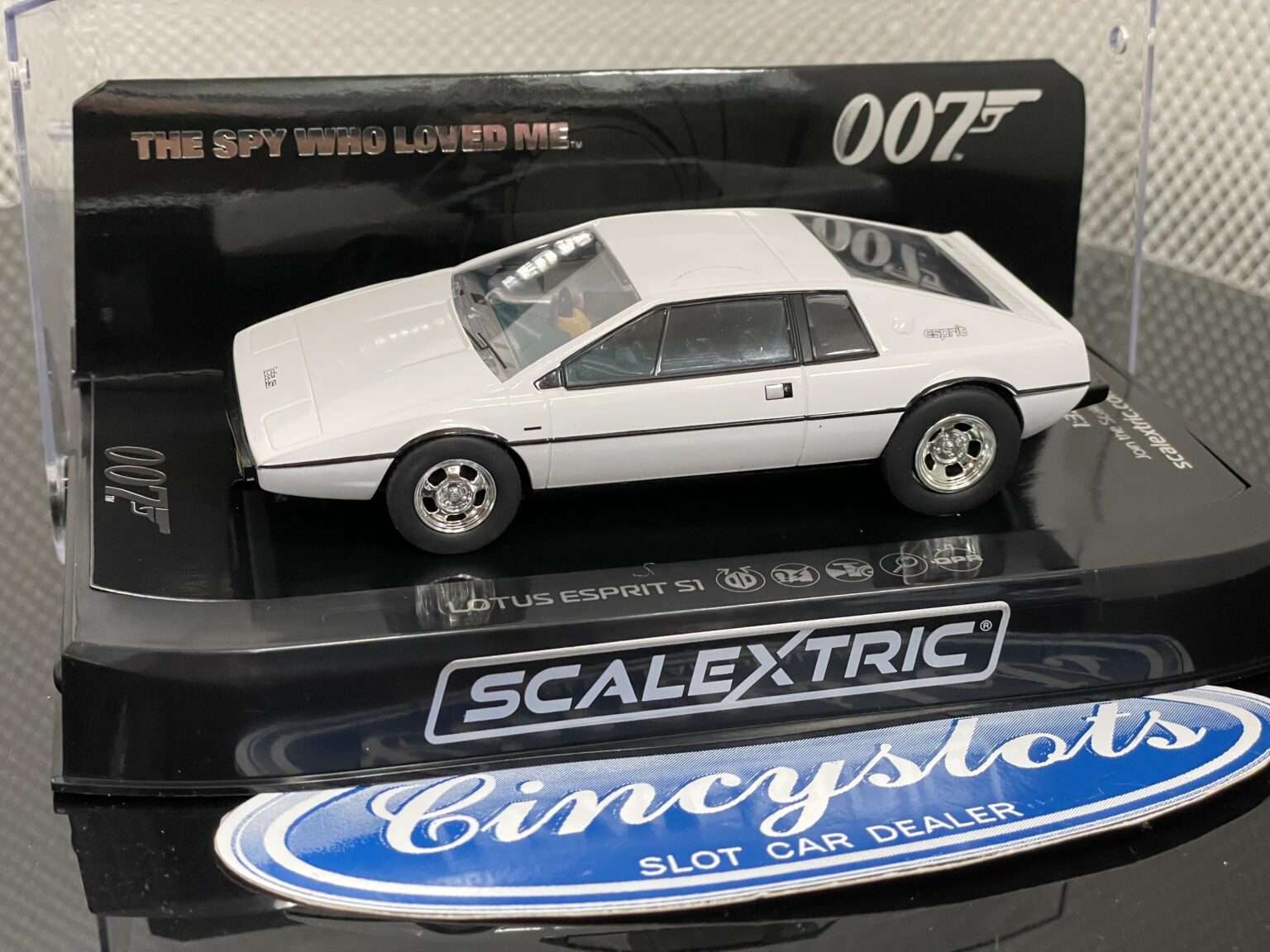 Scalextric C4229 James Bond Lotus Esprit, 1/32 Slot Car.