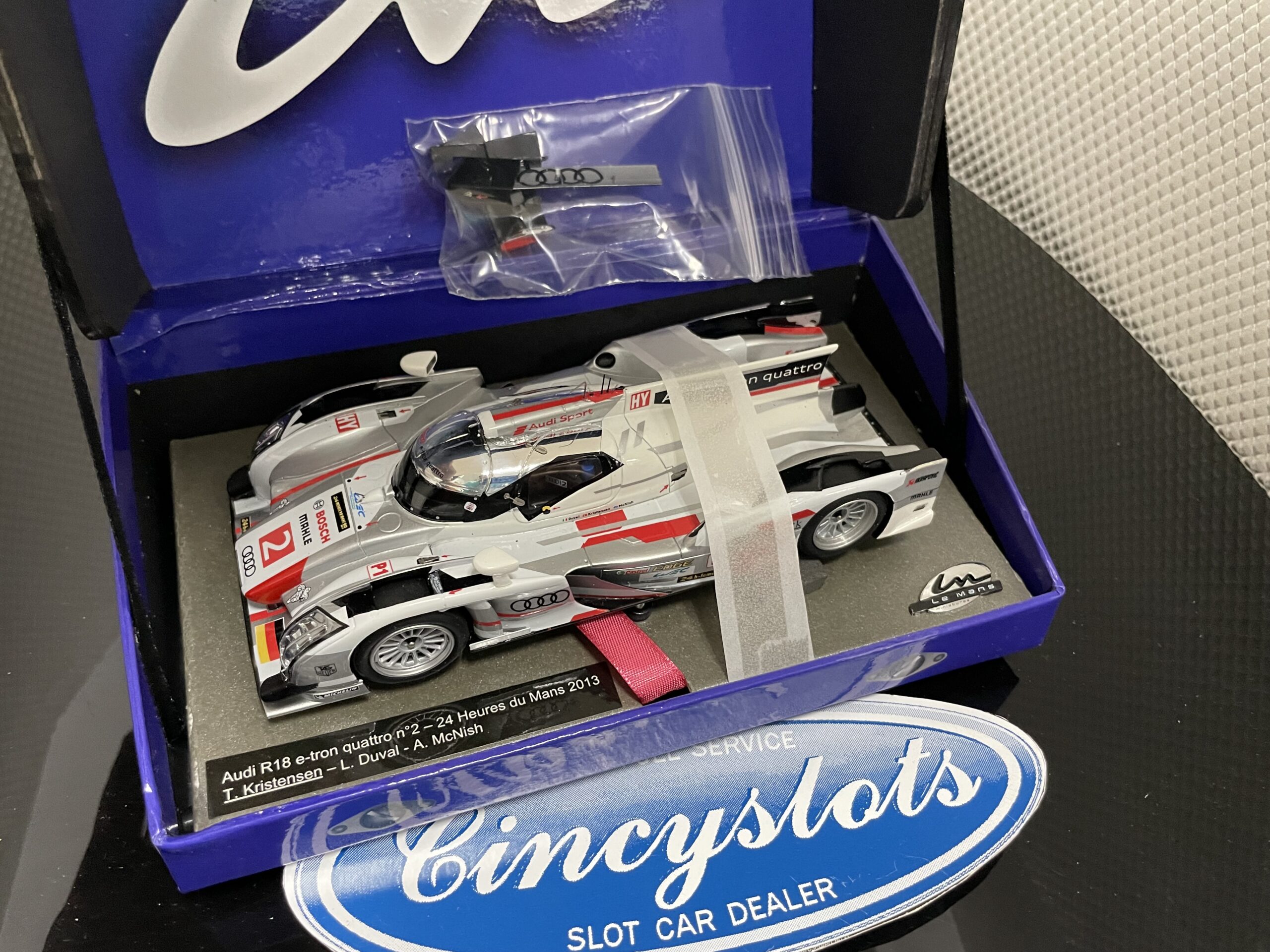 Lemans Miniatures 132063/2 Audi R18, Broken Rear Wing.