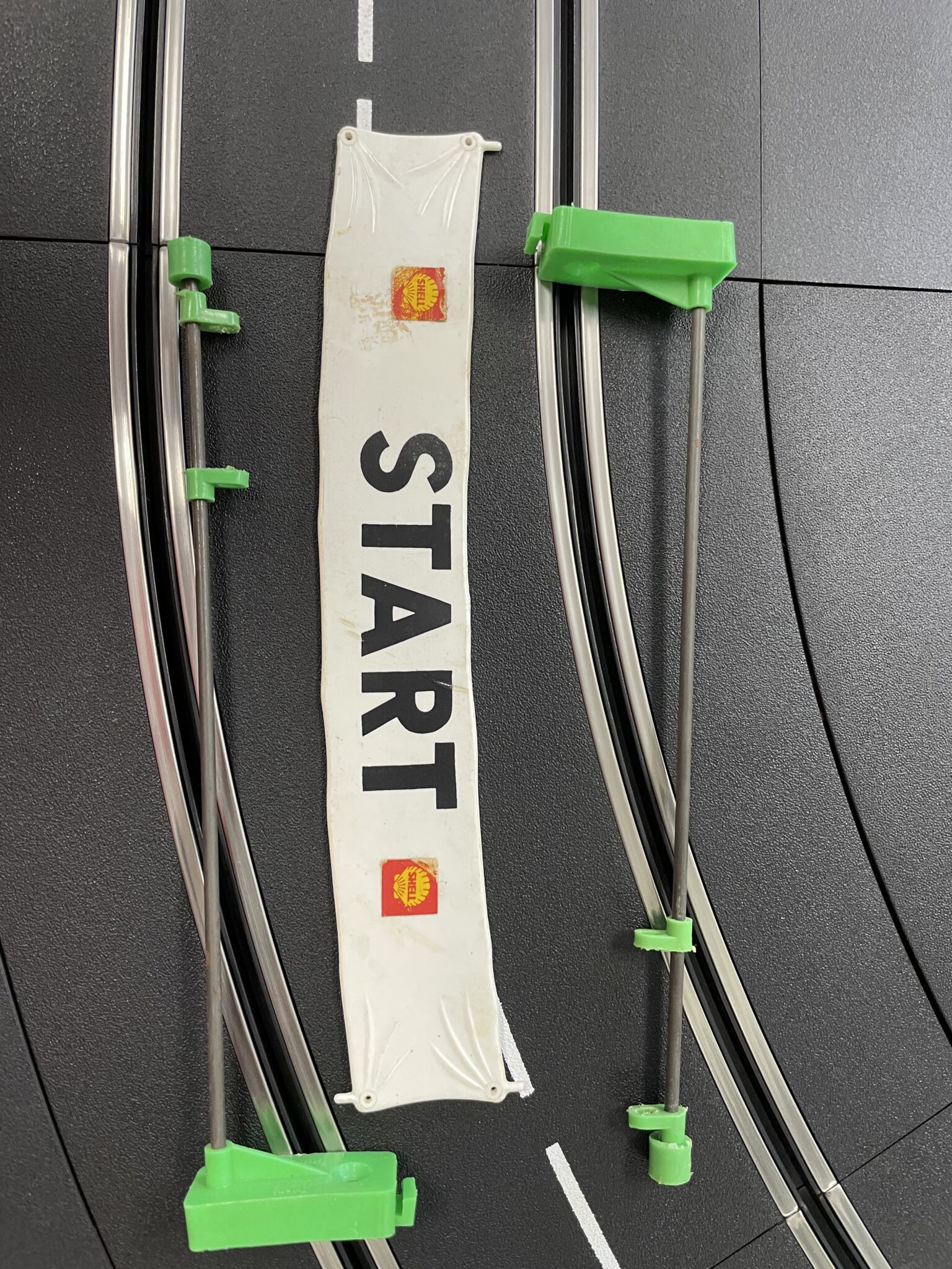 Scalextric Vintage Start/Finish Line.