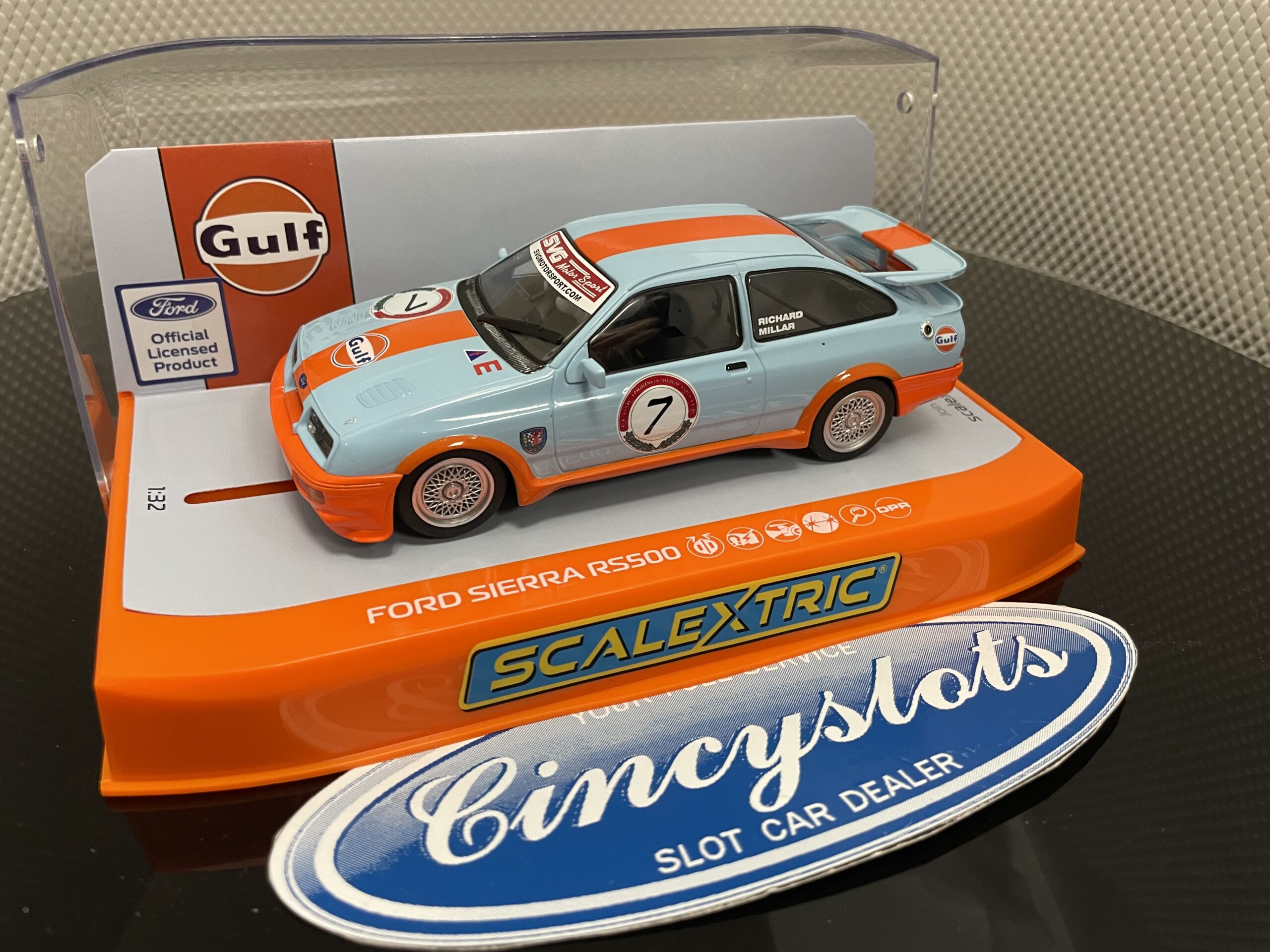 Scalextric C4231 Ford Sierra RS500 Gulf Edition.