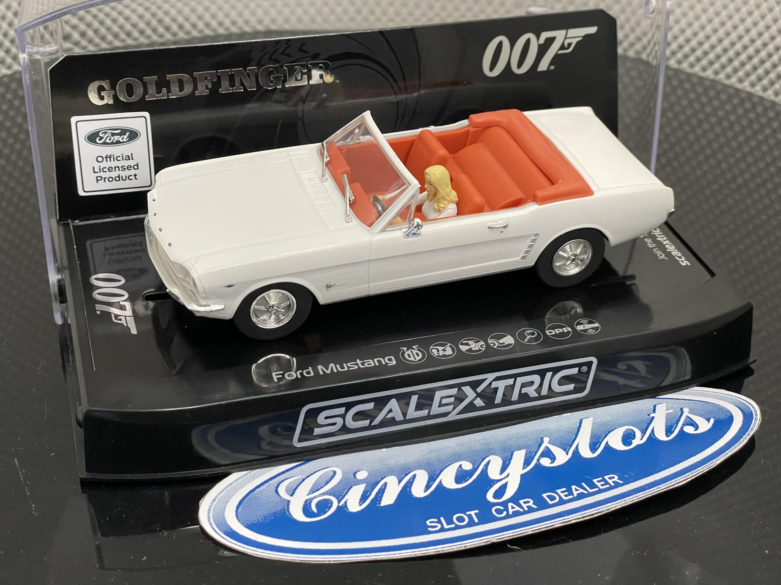 Scalextric C4404 James Bond Mustang Goldfinger 1/32 Slot Car.