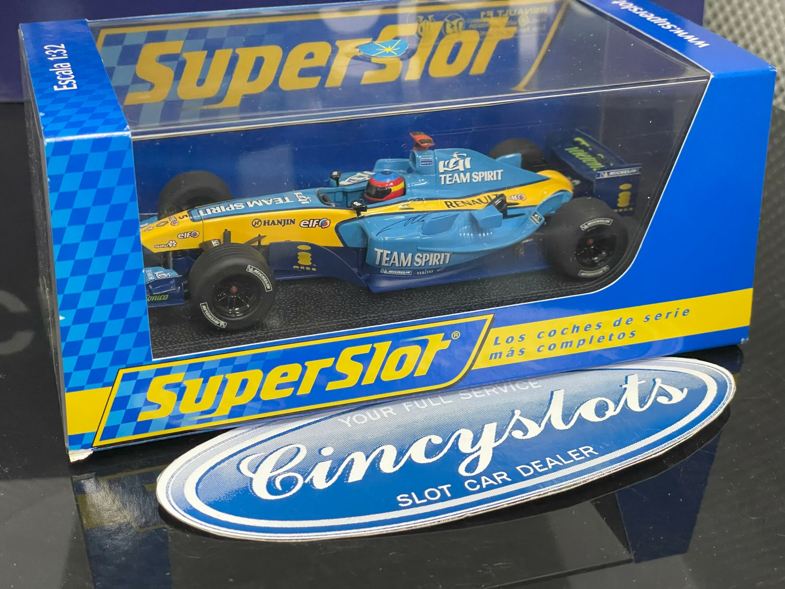 Scalextric H2649A Renault F1 2005 1/32 Slot Car.