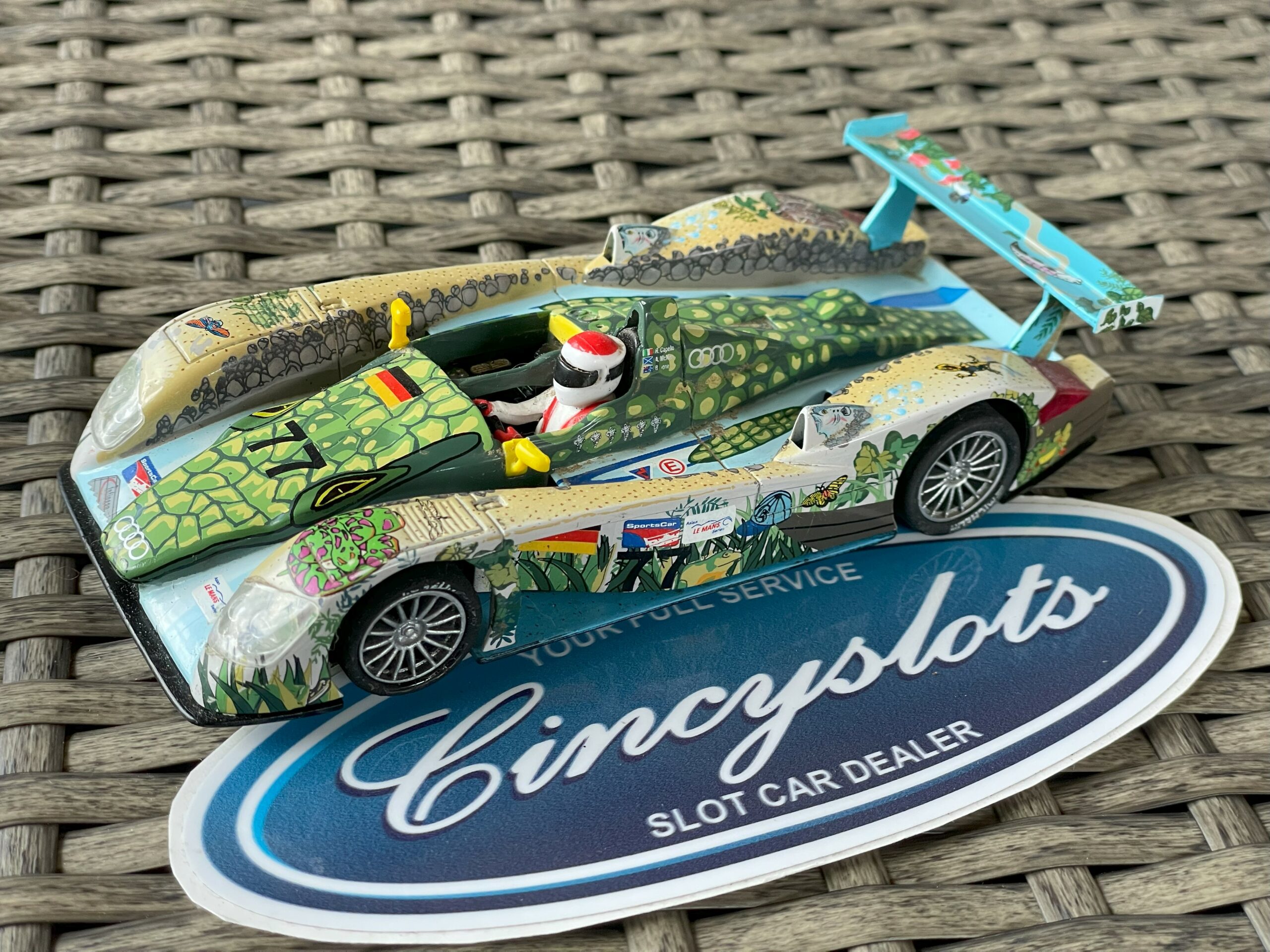 SCX Audi R8 Crocodile Used.