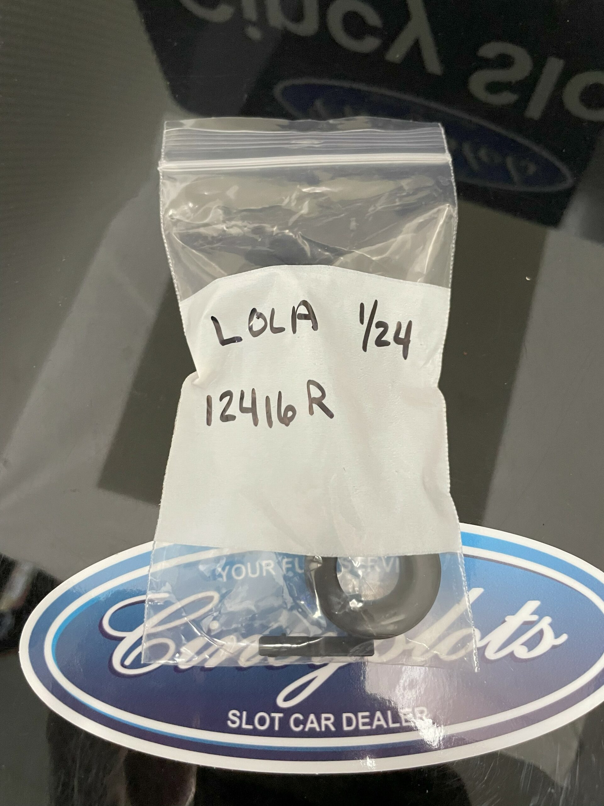 Carrera D124 Lola T70 Rear Tires, Magnets New Takeoff