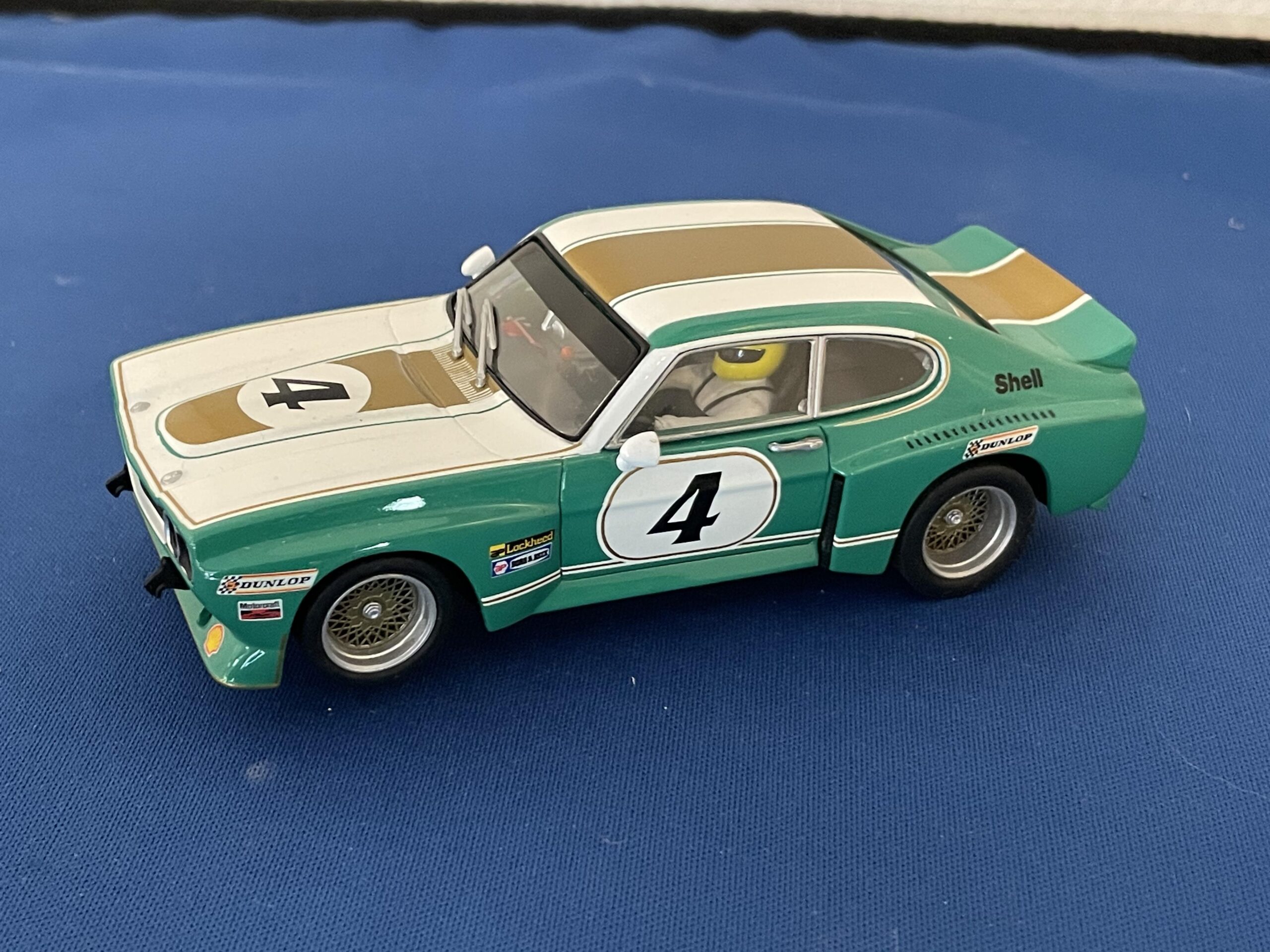 Carrera 27369 Ford Capri RS3100 Lightly Used,